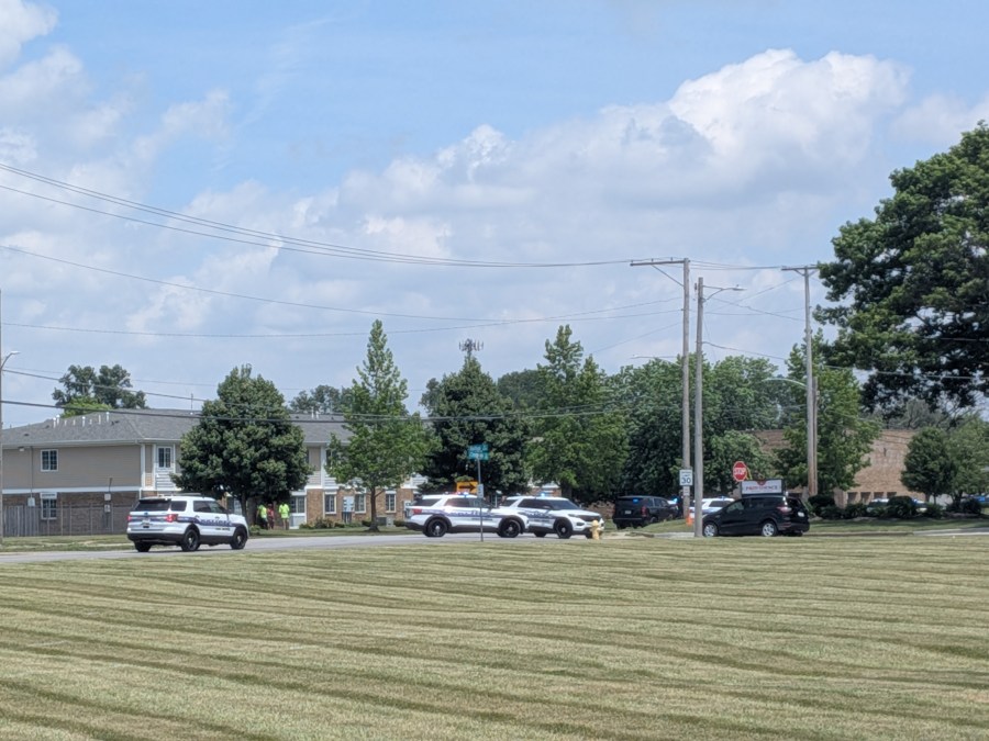 Man in custody following pursuit through Fort Wayne