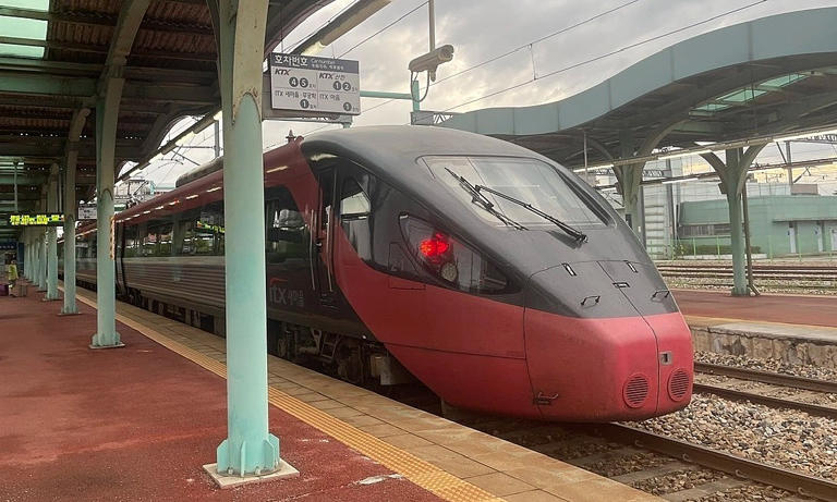 Vietnam plans $6.5B rail link from Ho Chi Minh City to Mekong Delta ...