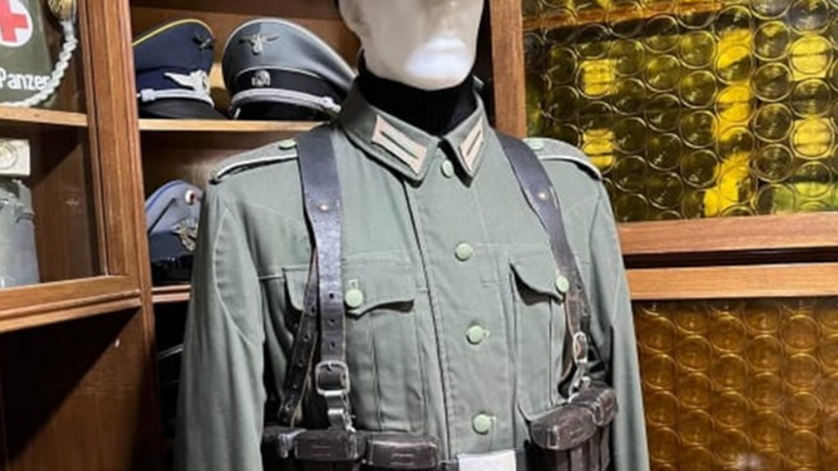 Publicó un uniforme nazi en redes y terminó tras las rejas: el ...
