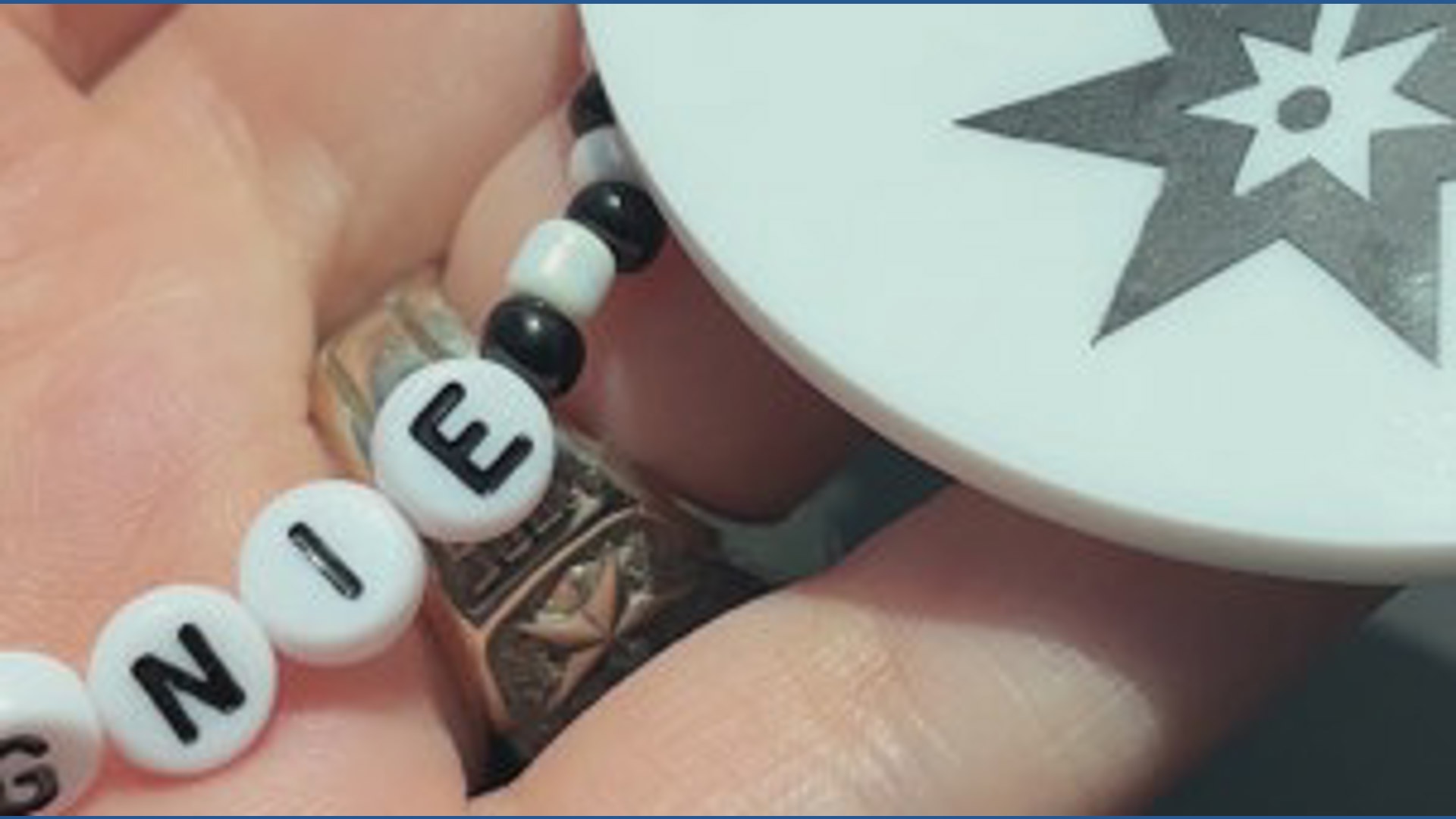 Spurs-inspired bracelets, keychains shine at local pop-up