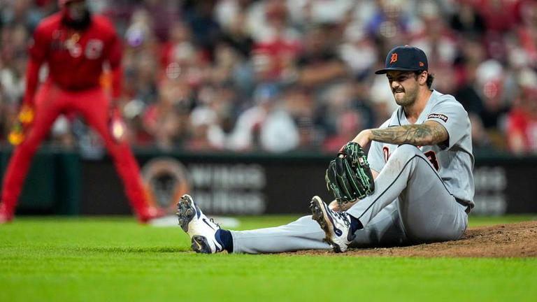 Cardinals should pounce on Blue Jays castoff after DFA