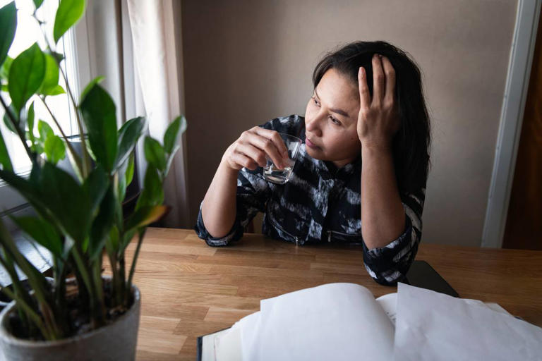 Doctor explains the four key signs you're in the alcoholic danger zone