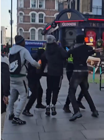 Moment 'shoplifting gang' attack staff at London supermarket