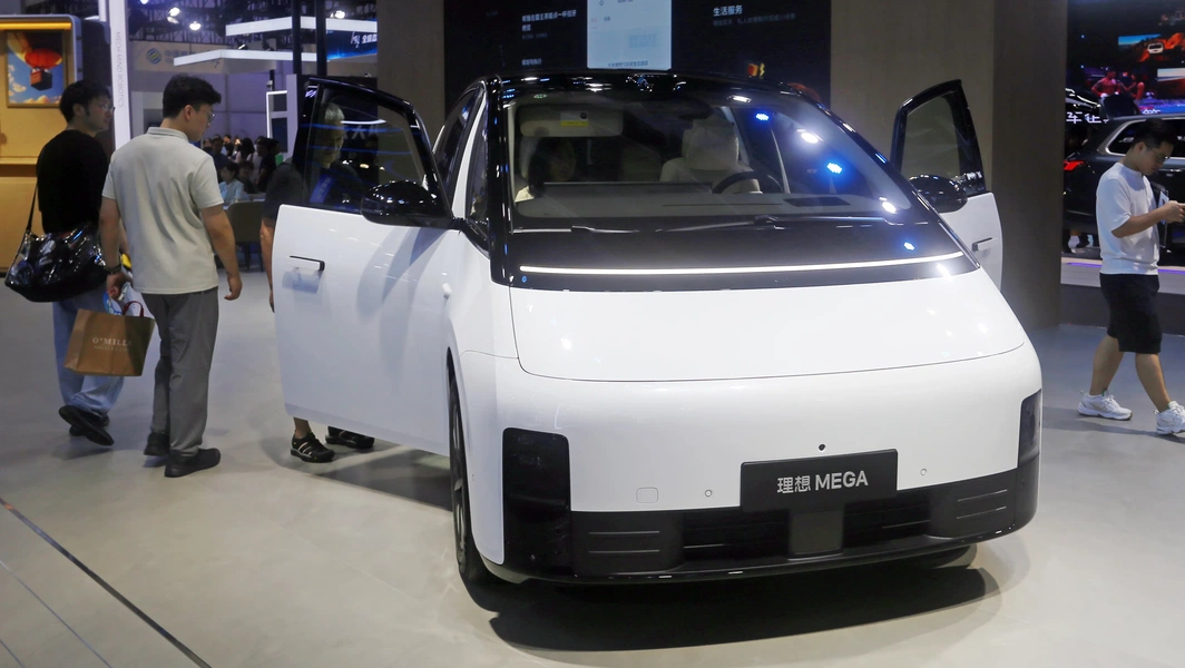 Li Auto rebounds as Mega MPV sales recover and EVs grow