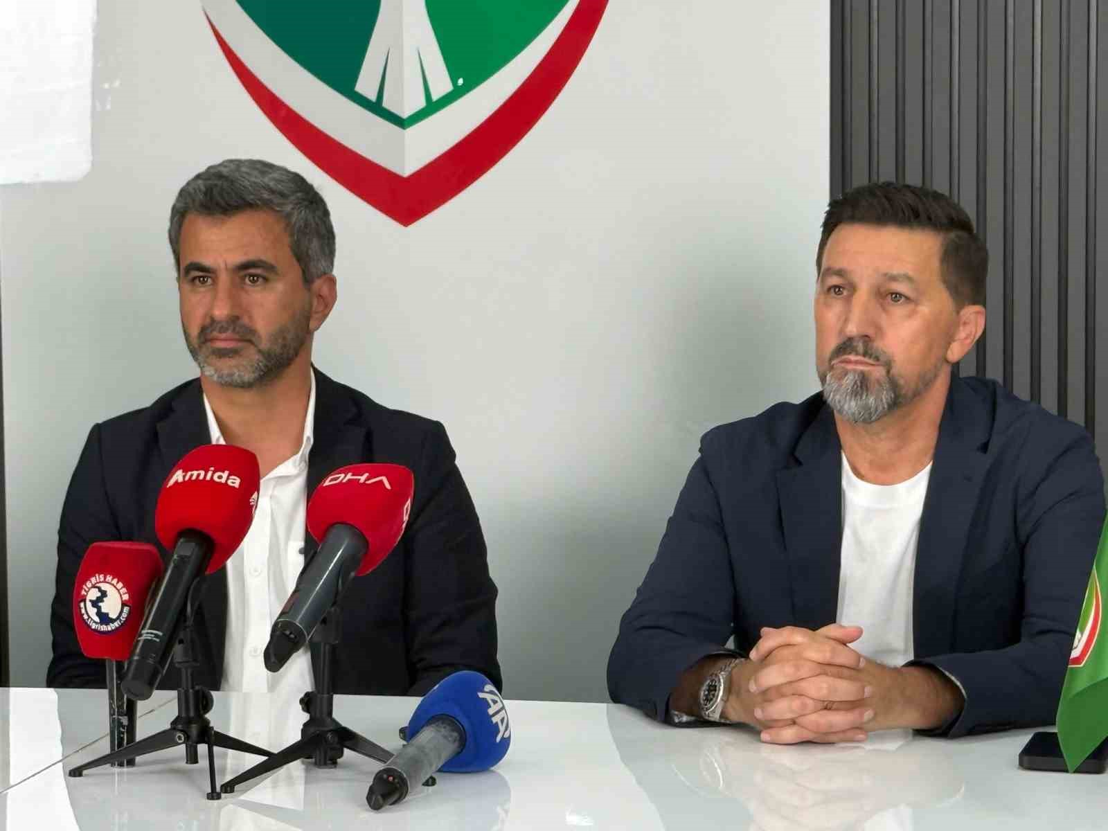 Amed Sportif Faaliyetler’de yeni teknik direktör Besnik Hasi oldu