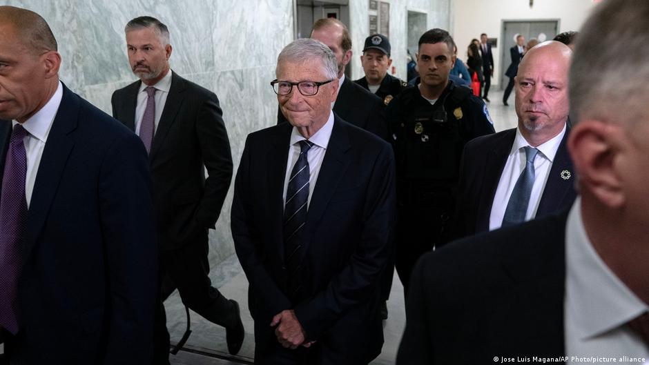 Bill Gates tells Epstein panel he 'never victimized anyone'