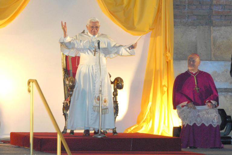 Il Papa a Pavia sulle orme di Agostino: la preghiera, i fedeli e poi ...