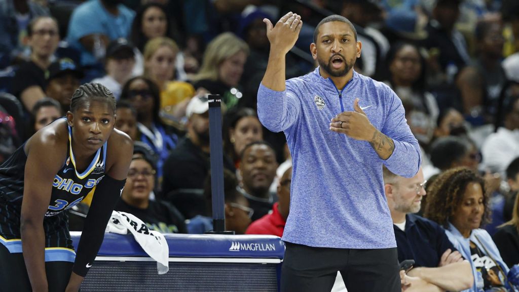 From Angel Reese to 'loser mentality,' Sky tumult continues