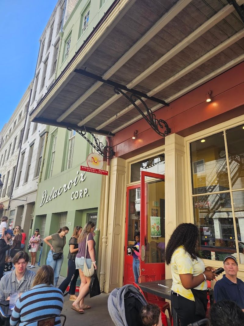Louisiana locals brave huge weekend crowds for this cafe’s iconic ...