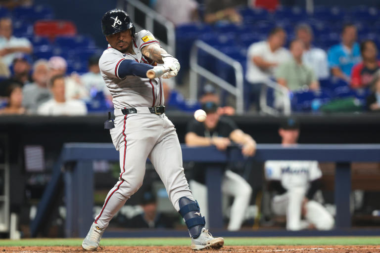 Orioles sign Chadwick Tromp to minor league deal