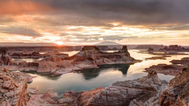 As Lake Powell recedes, Glen Canyon stages one of the Colorado River's ...