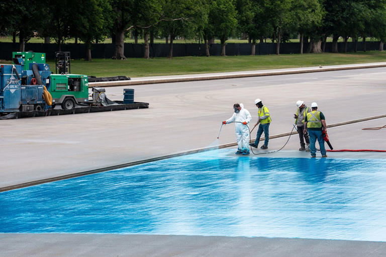 Trump finishes 'really beautiful' $14M renovation of Lincoln Memorial ...