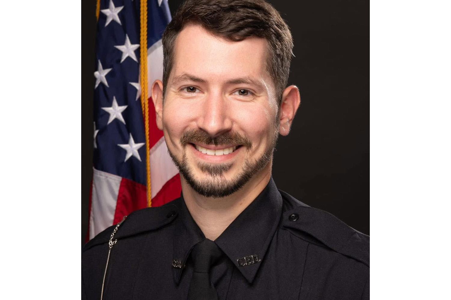 'Courageous' police officer dies 1 year after being hit by car while ...