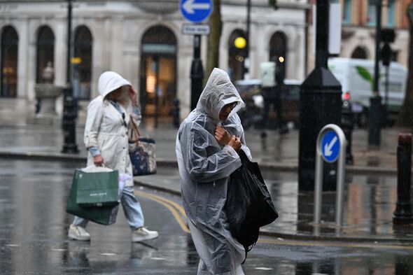 Met Office names 20 areas facing heavy rain on Friday - full list