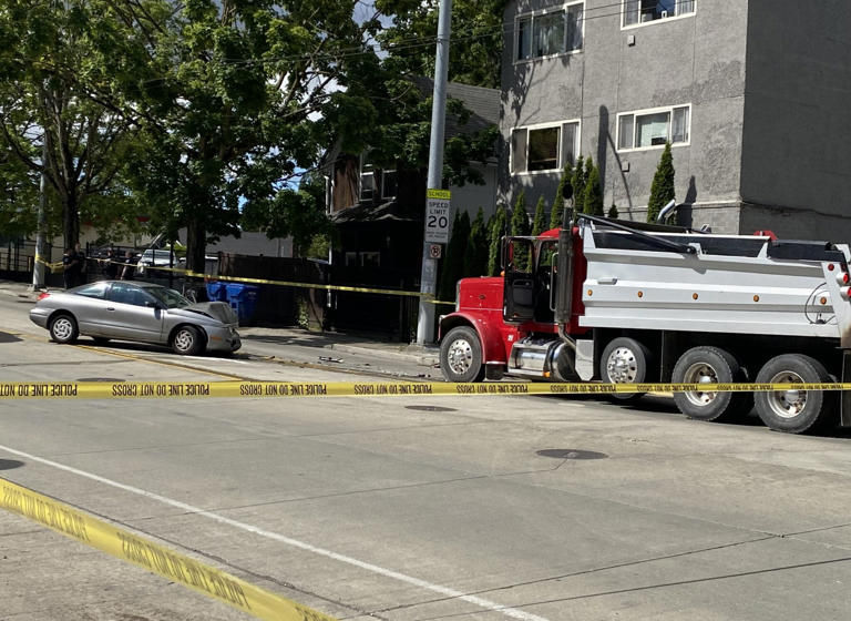 Man killed in head-on crash with dump truck in Seattle’s Central ...