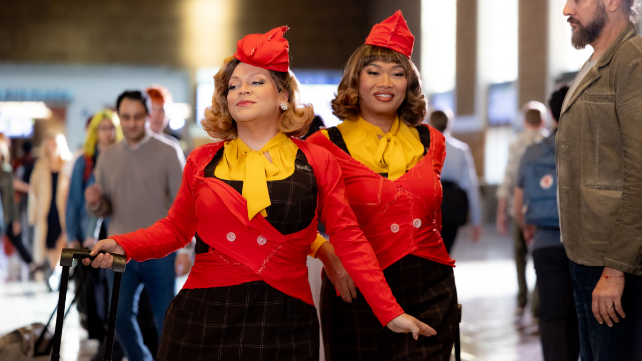 'Stop! That train!' interview: Director Adam Shankman and more