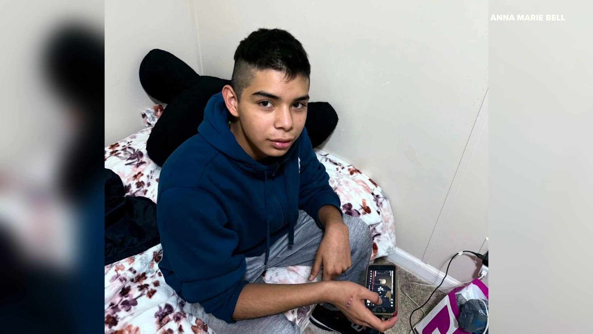 ICE detains 3 Collinsville teens after traffic stop, family questions ...