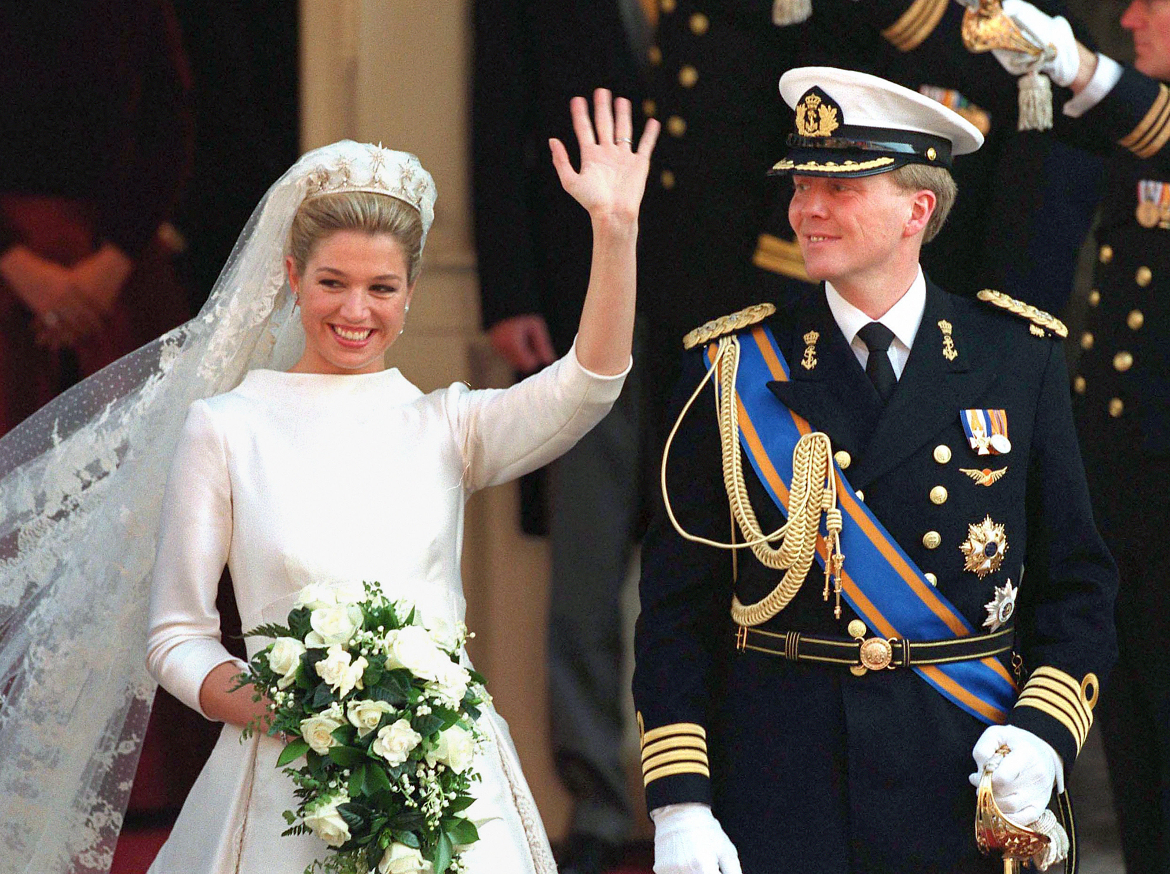 Princess Catharina-Amalia looks every inch the future queen in her mom ...