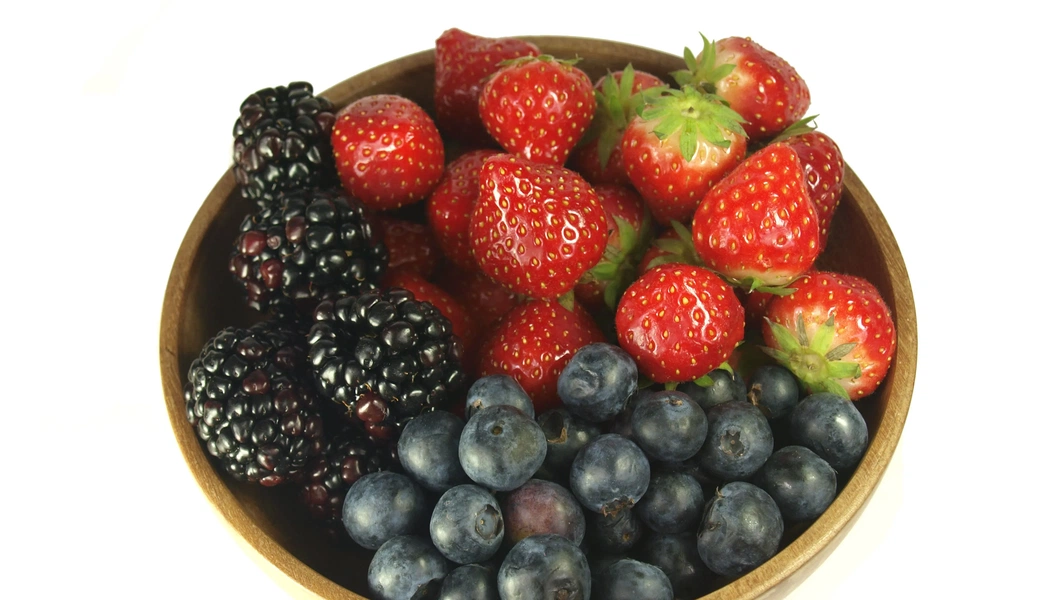 19 nutrient-rich foods for healthy, youthful skin