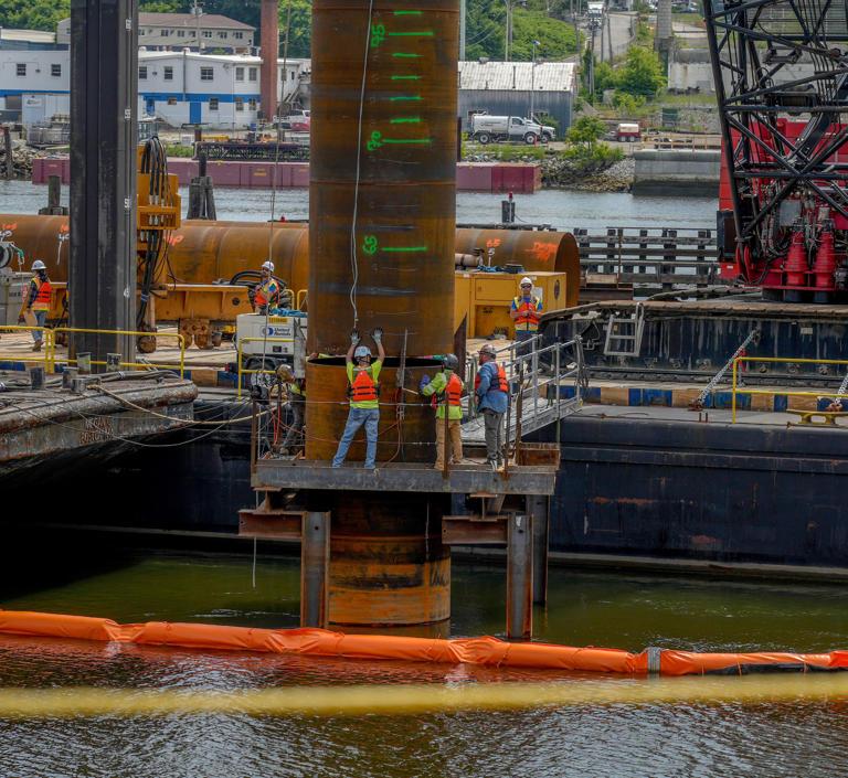 New Washington Bridge is taking shape, as underwater work begins