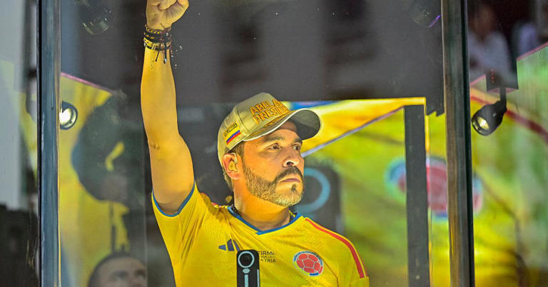 Trump congratulates Espriella on presidential win in Colombia