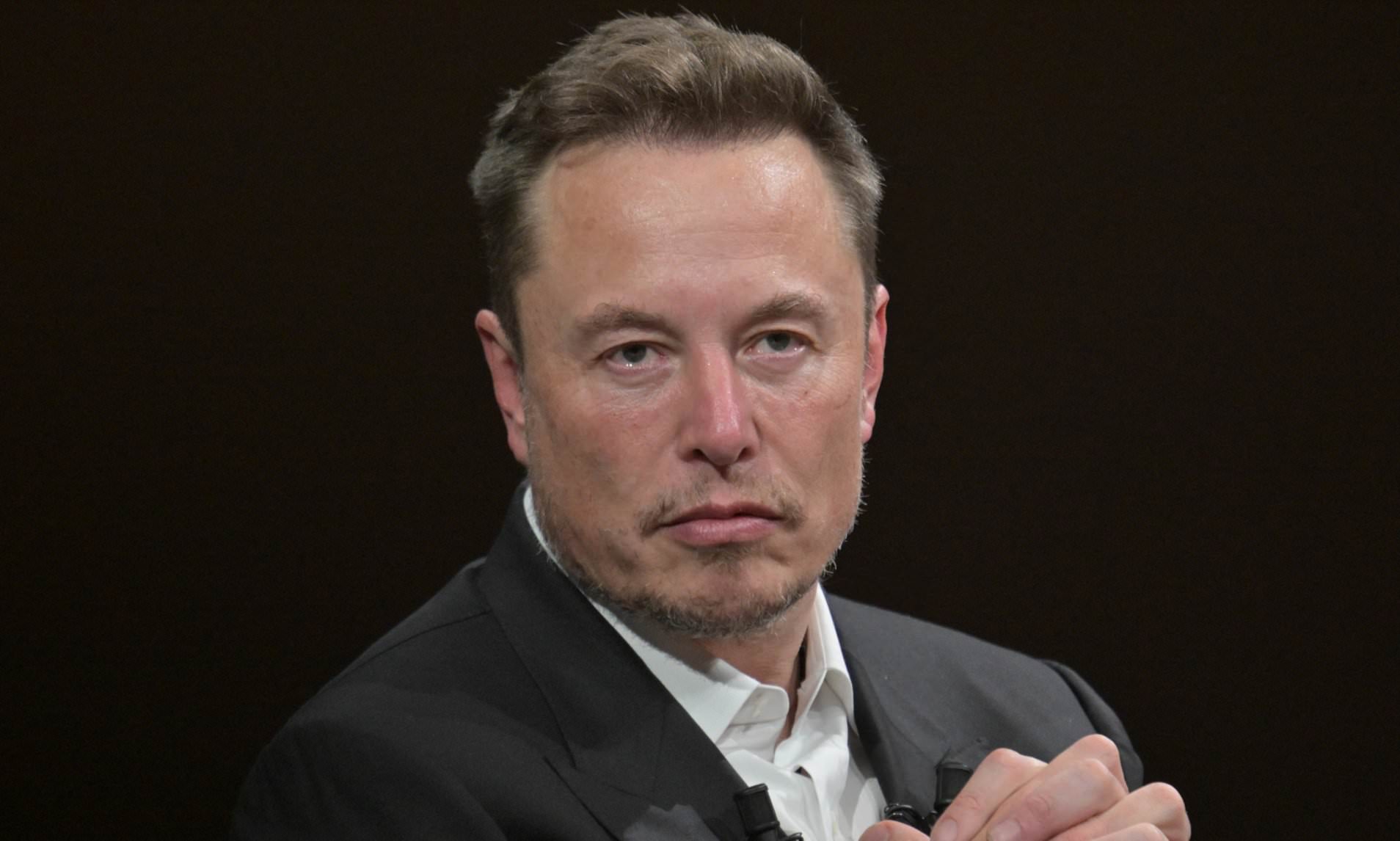 Regulators must blow the whistle before hysteria sinks AI floats, says ...