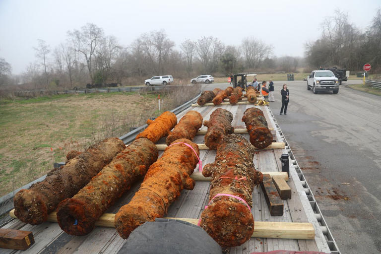 Workers dredging the Savannah River stumbled upon 19 cannons that had ...