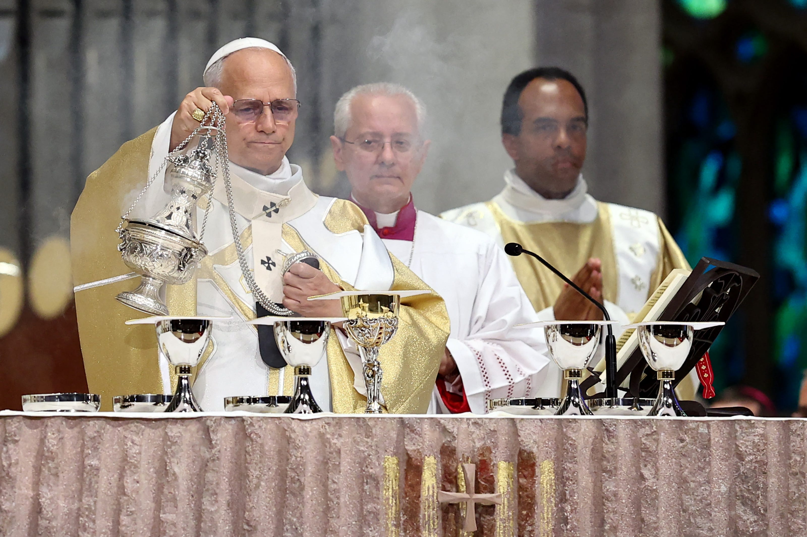 See Pope Leo inaugurating new spire at iconic Sagrada Familia