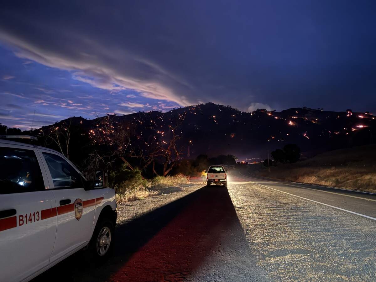 Putah fire near Winters reaches 35% containment as red flag warning ...