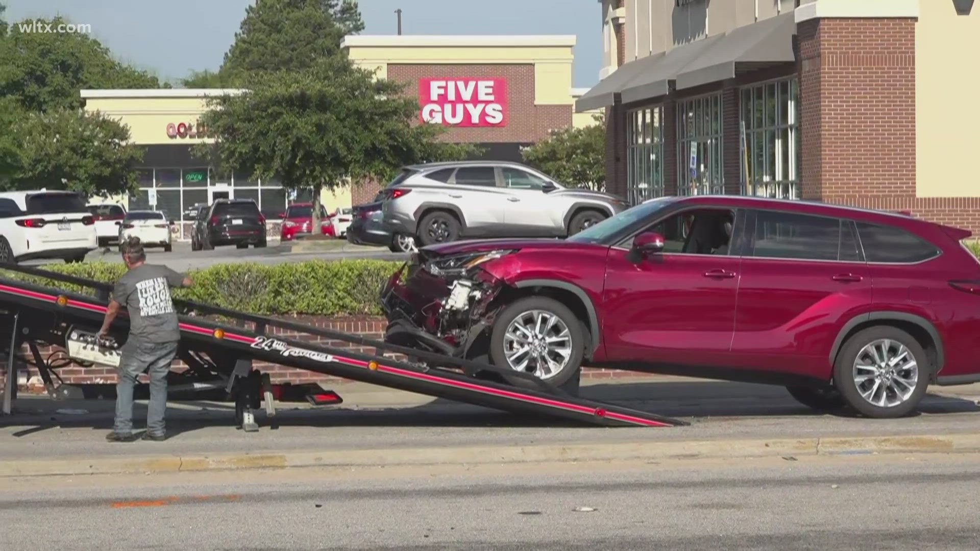 Road in Sumter shut down after crash