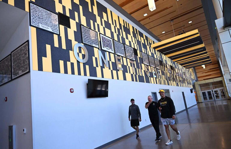 Fresno Unified names Edison High gyms after beloved coach and trustee