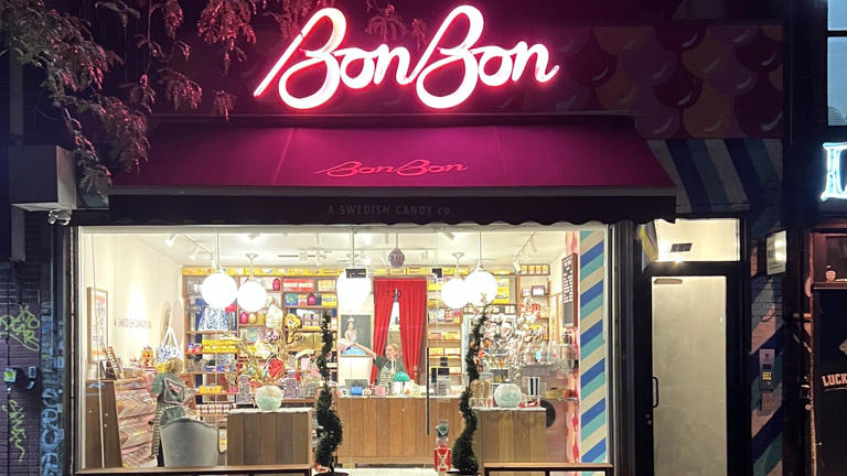'A little goes a long way': New York's candy stores sweeten economic gloom