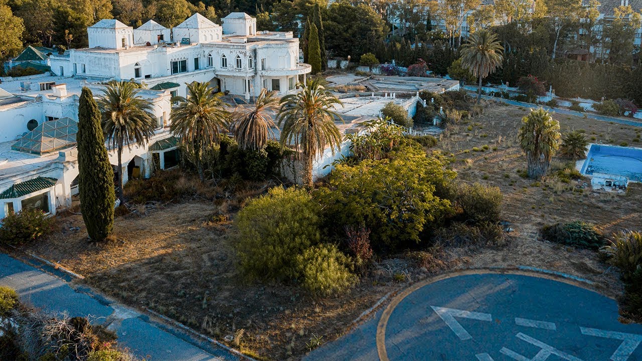 Inside a billionaire's ghost palace: $30M mansion