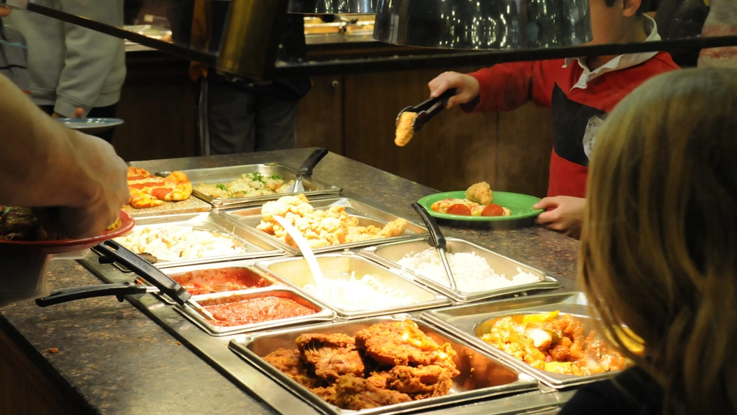 12 defunct buffet chains and their rise and fall