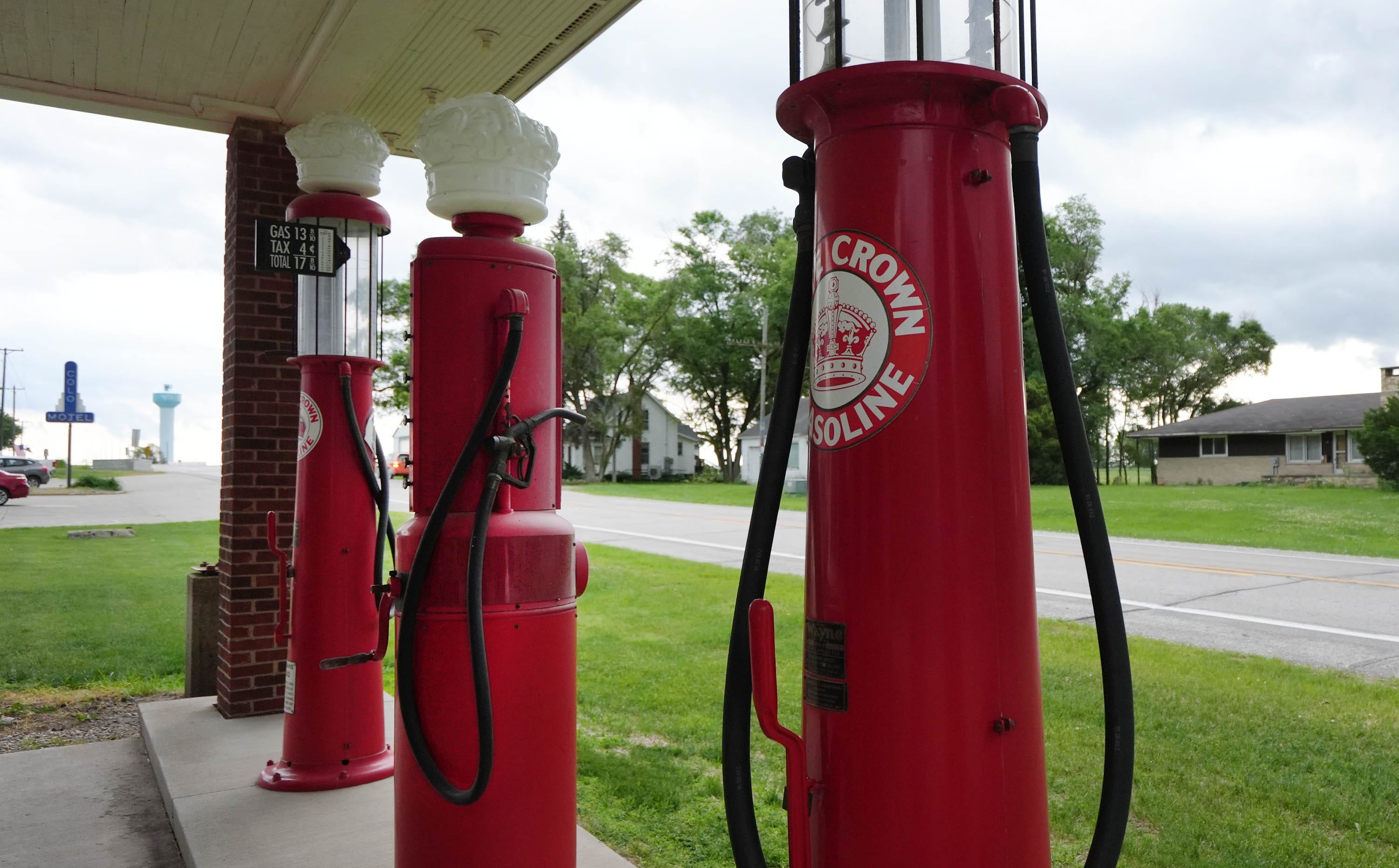 Gas prices continue to drop, but will the clash in Middle East send ...