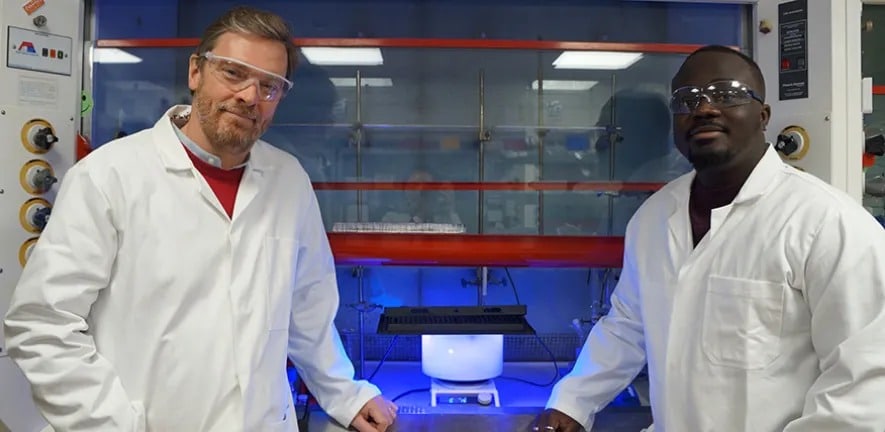 Researchers turn plastic waste into hydrogen using old car battery acid ...