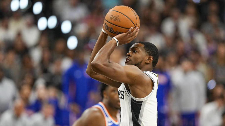 'That's his identity': Why Spurs feel 'comfort' with ball in De'Aaron ...