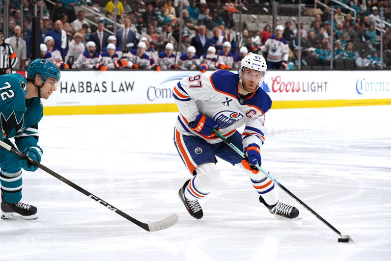 Oilers insider offers surprise prediction about Connor McDavid’s future ...