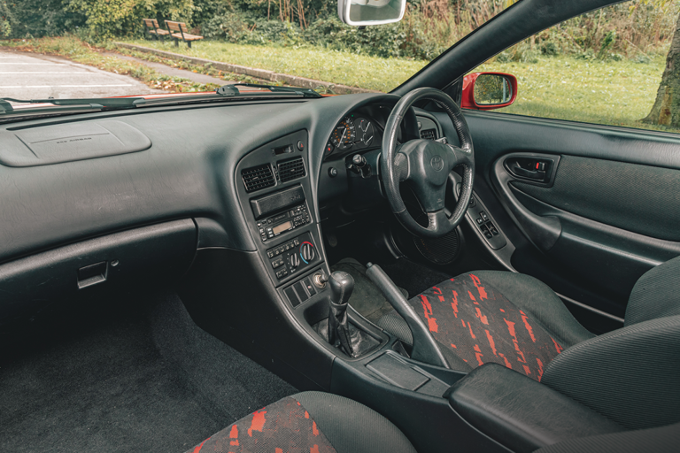 Toyota Celica GT vs Mazda MX-6 vs Rover 220 turbo: ’90s hits