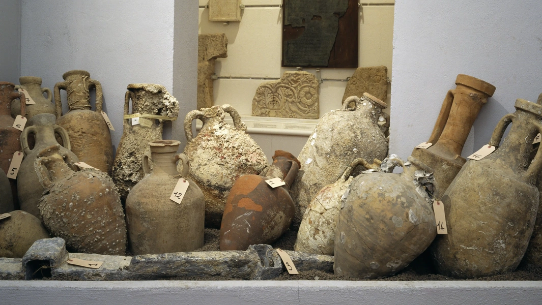 17 everyday Roman items and their modern equivalents