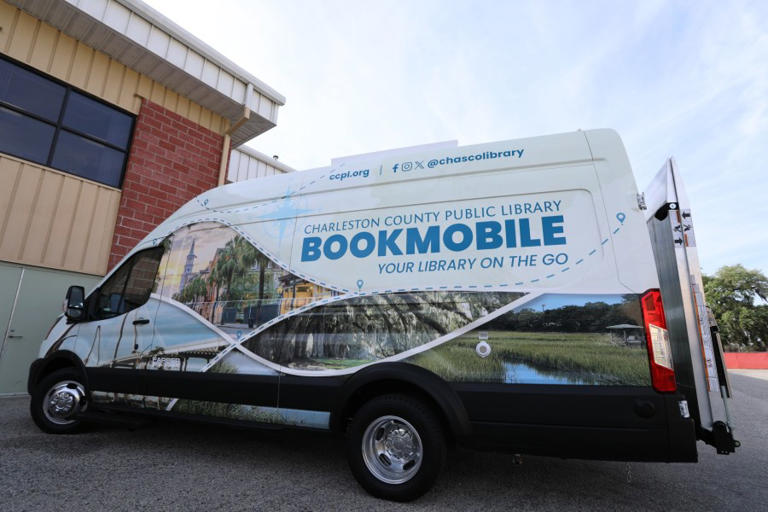 'Your library on the go': Bookmobile expands access to Charleston ...