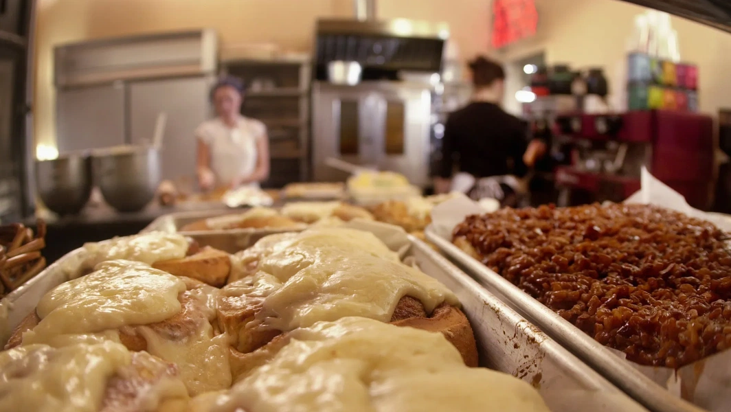 14 best and worst store-bought cinnamon rolls