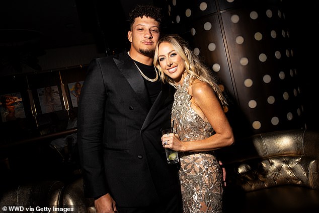 Mahomes signs first NFL deal worth over half a billion as Chiefs reward ...