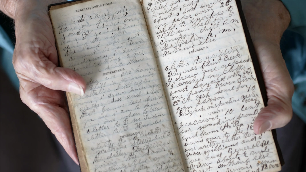 23 meaningful keepsakes to cherish after a loved one’s death