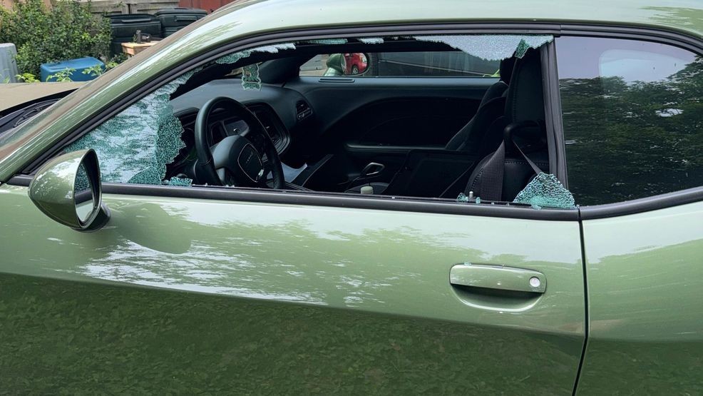 Police urge drivers to lock cars, hide valuables after weekend break ...