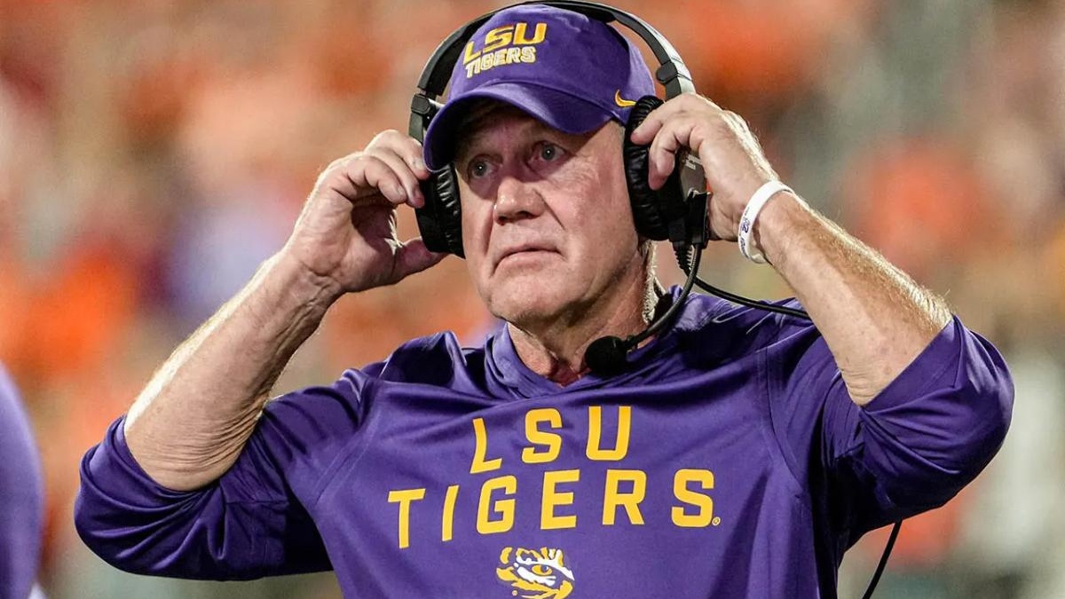 Brian Kelly returns: Former LSU coach lands surprising new college ...