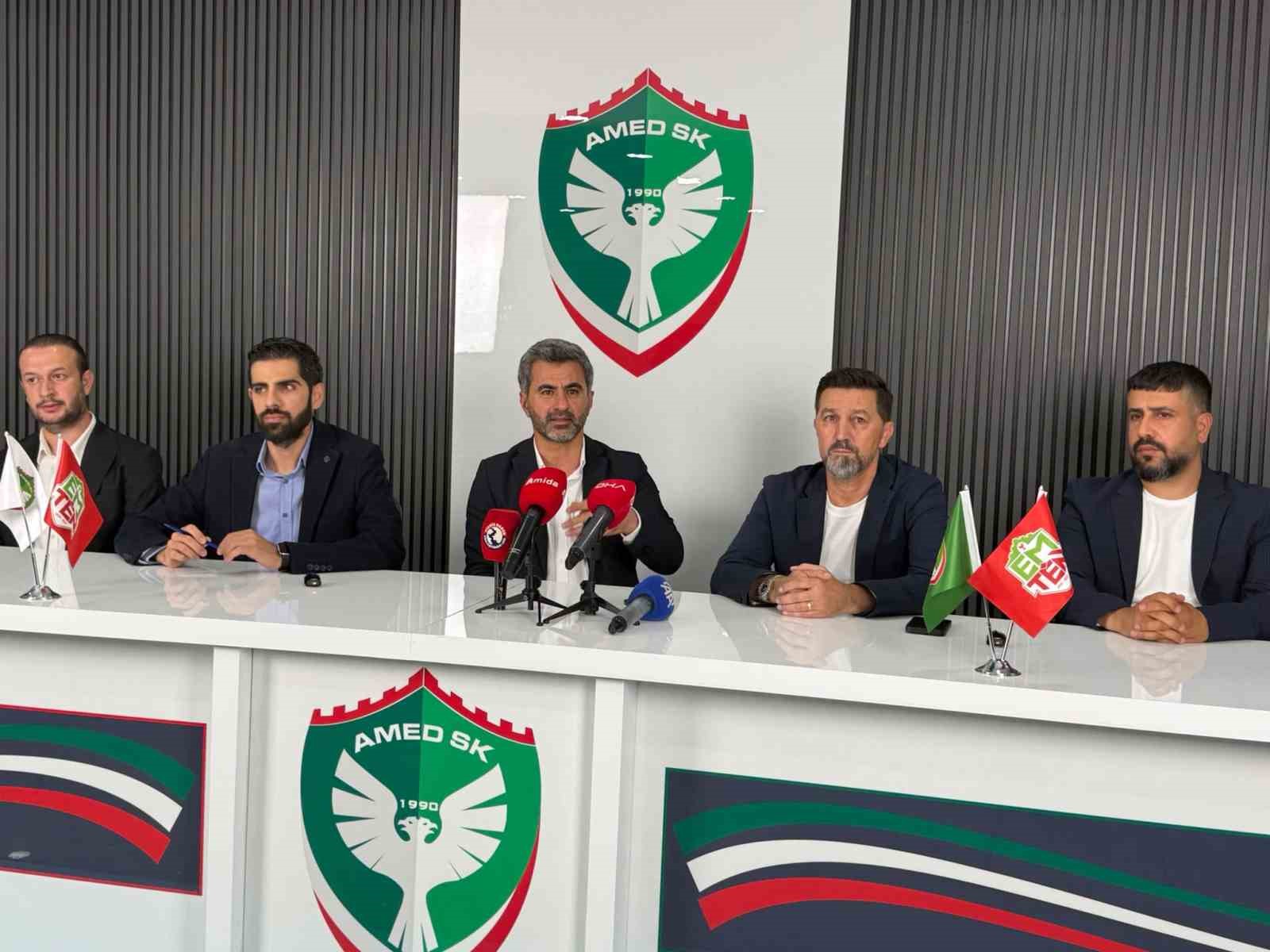 Amed Sportif Faaliyetler’de yeni teknik direktör Besnik Hasi oldu