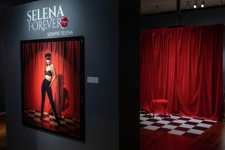 'Selena Forever' showcases large-scale portraits at Briscoe Western Art ...