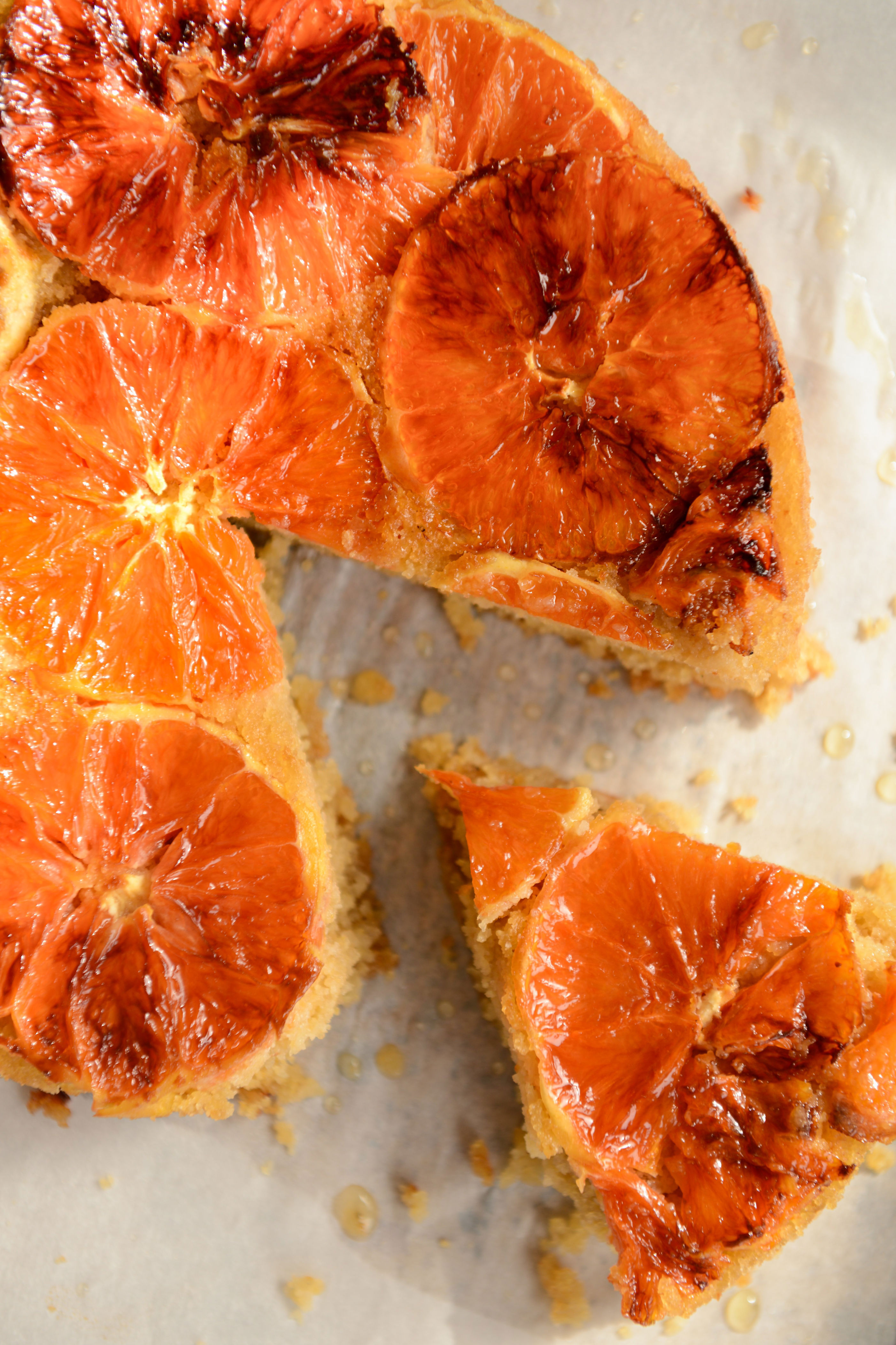 Gâteau de polenta renversé à l’orange