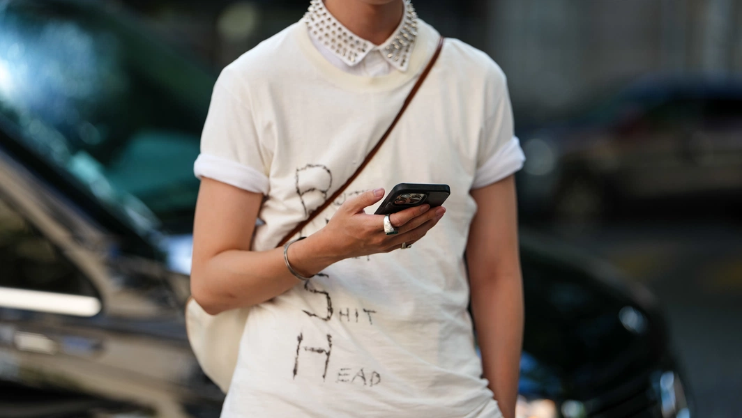 Men’s T-shirt styles blend comfort with evolving fashion trends